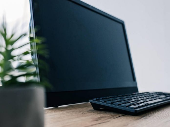 Top 15 Basic Computer Courses List For Beginners Career Flyes
