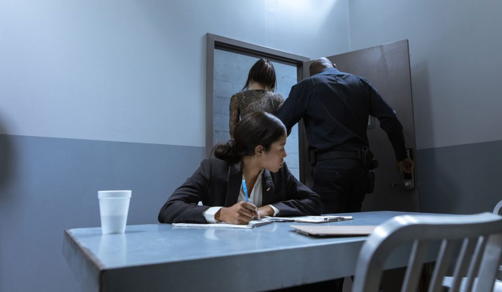 How to Become a Private Investigator with No Experience