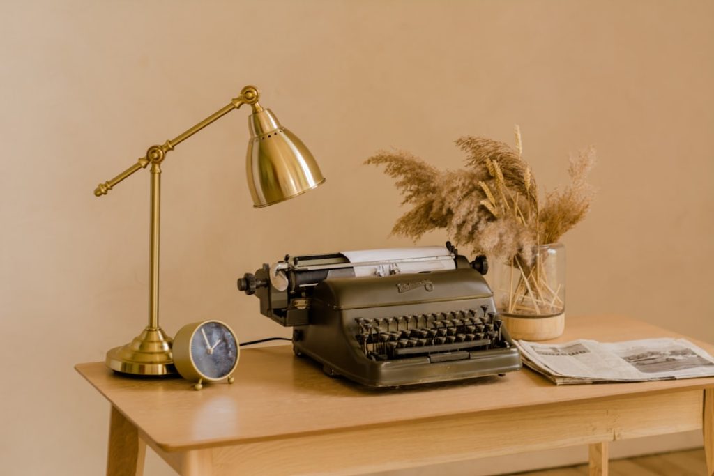 What Does “RE:” Mean in Emails? Reply Meaning, History, and Proper ...